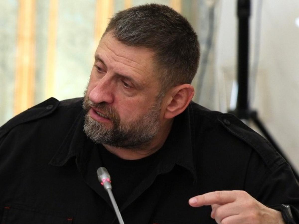 Военкор Александр Сладков высказал свое мнение об избиении раненого